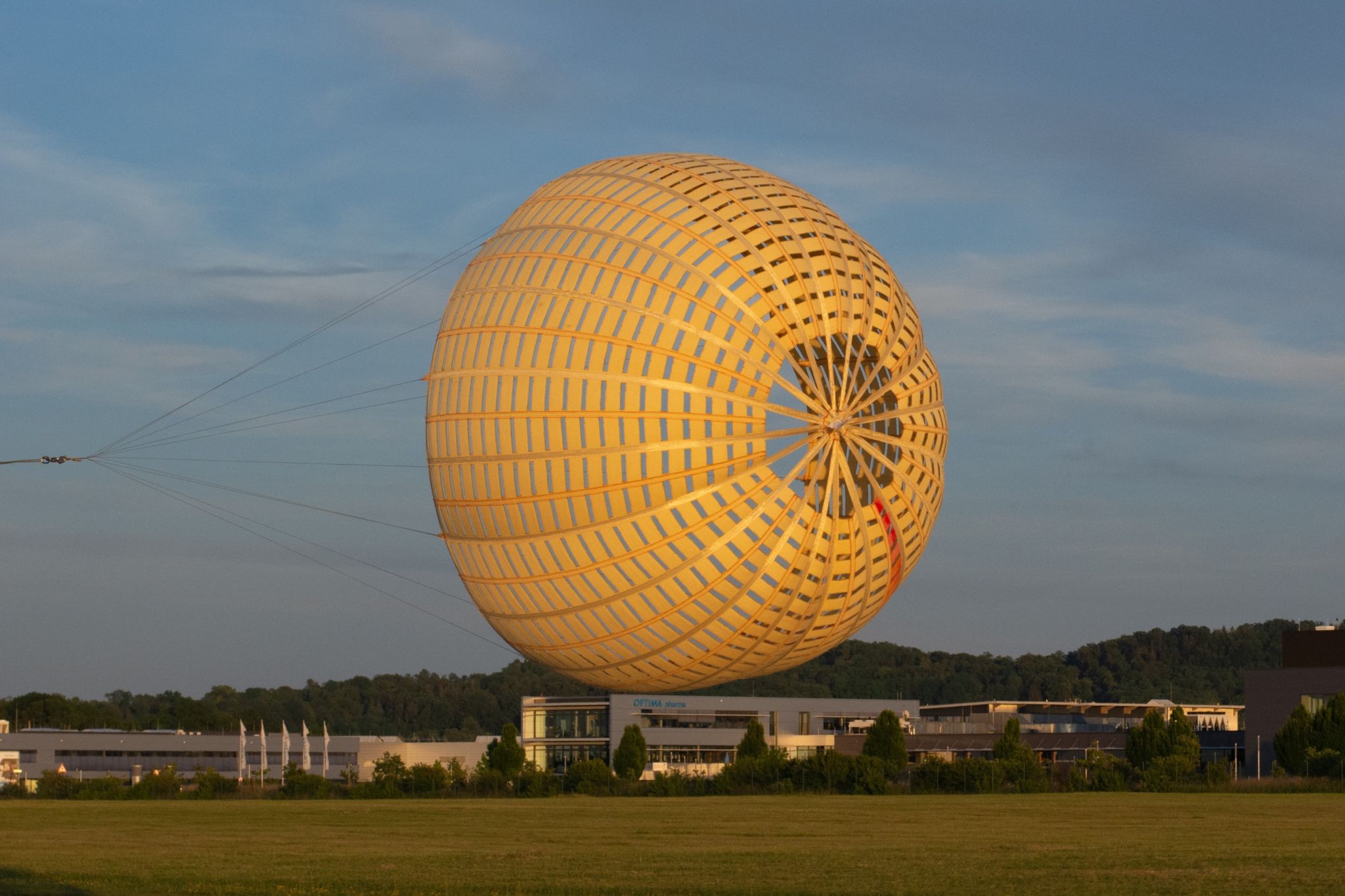 Flight version of drogue parachute tested – HyEnD – Hybrid Engine ...